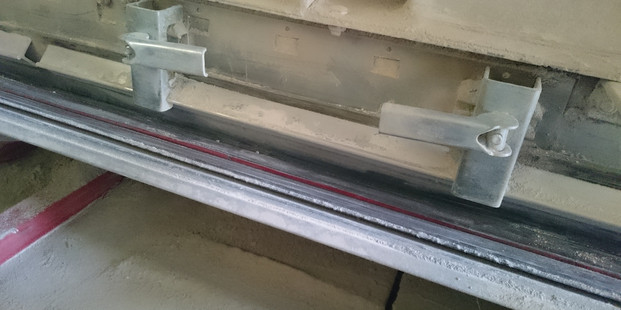 Système de clamage pour bavettes en caoutchouc | Promati